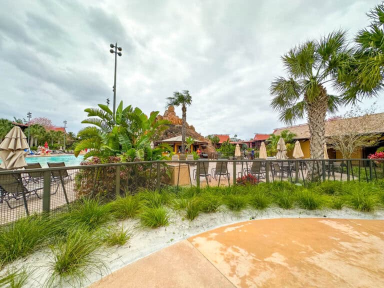 Barefoot Pool Bar - Polynesian Resort - The Diary of a Disney Dad