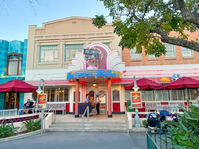 Isle of Java - The Diary of a Disney Dad